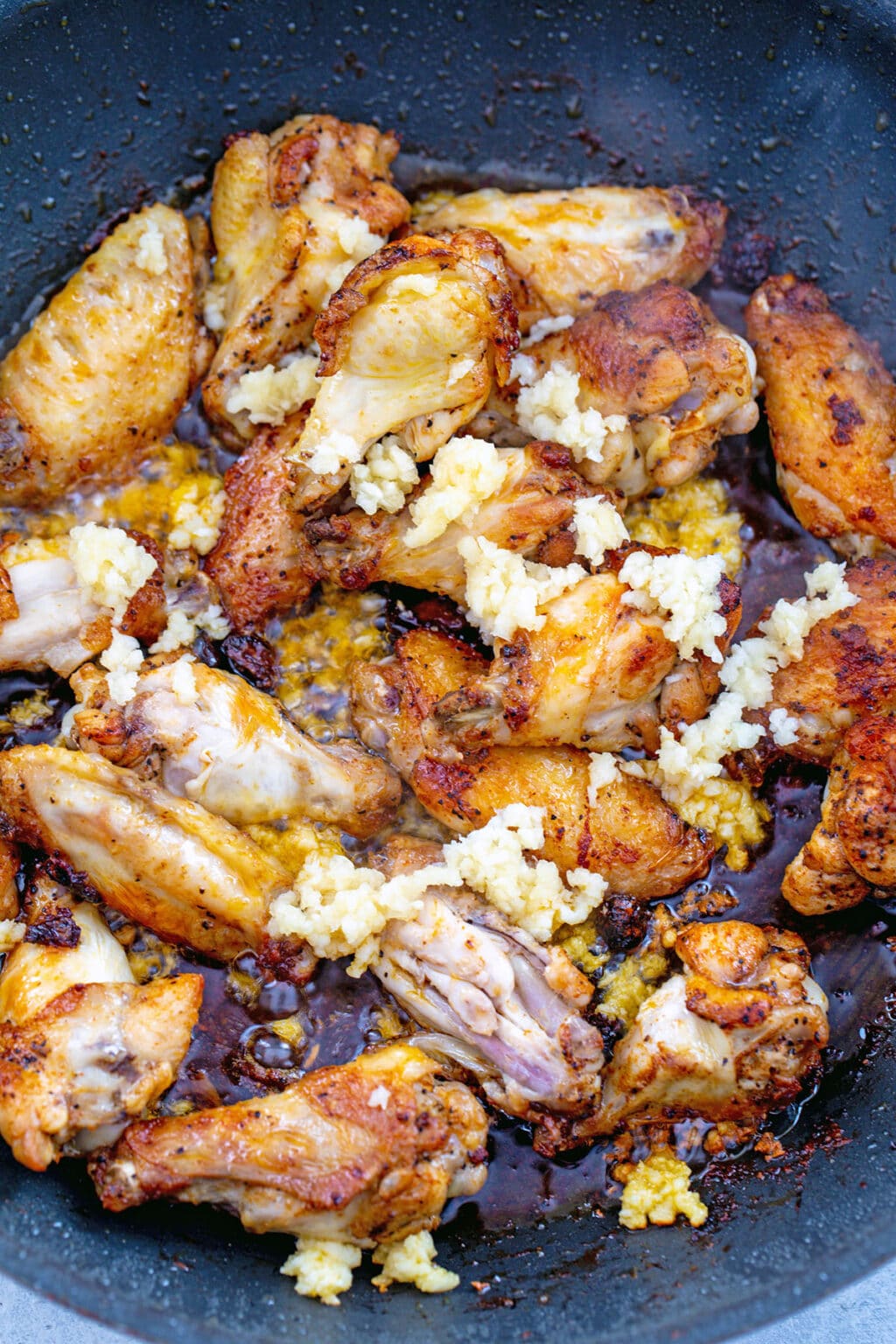Sizzling Garlic Chicken Wings Recipe - We are not Martha