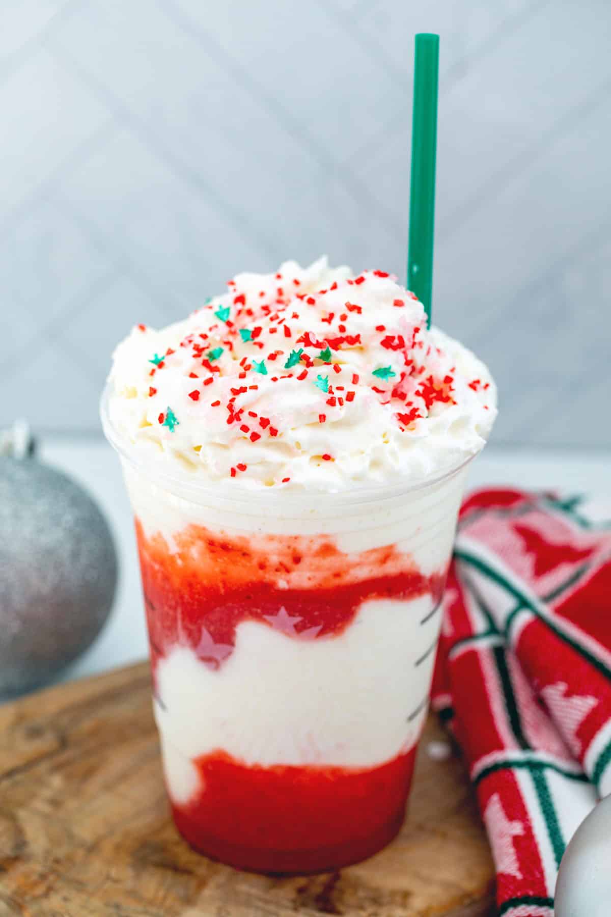 Santa Claus Frappuccino Starbucks Recipe - Banana-breads.com