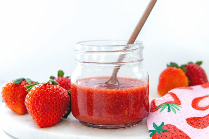 Starbucks Strawberry Puree {Copycat Recipe}